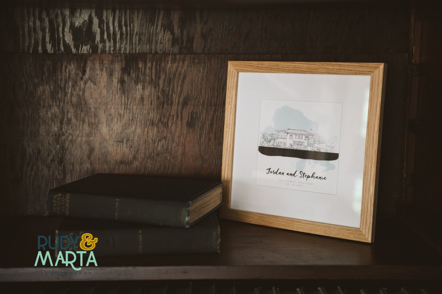 The Howey Mansion: Stephanie & Jordan's Classic White and Green Wedding